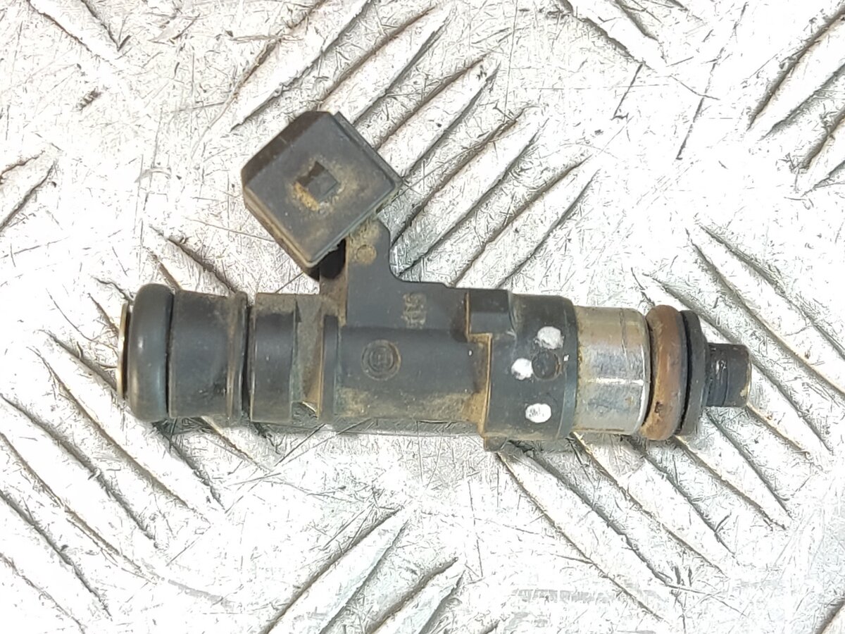 Форсунка двигателя VAZ NIVA 0280158017