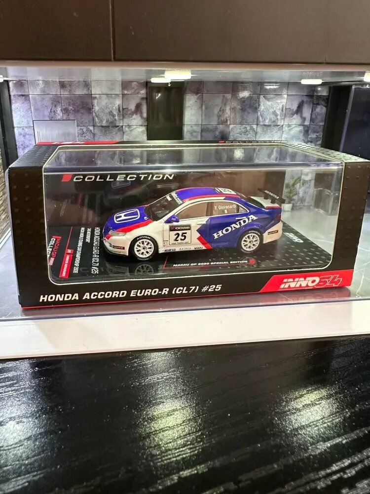 Машинка INNO 1:64 HONDA ACCORD EURO-R (CL7) #25