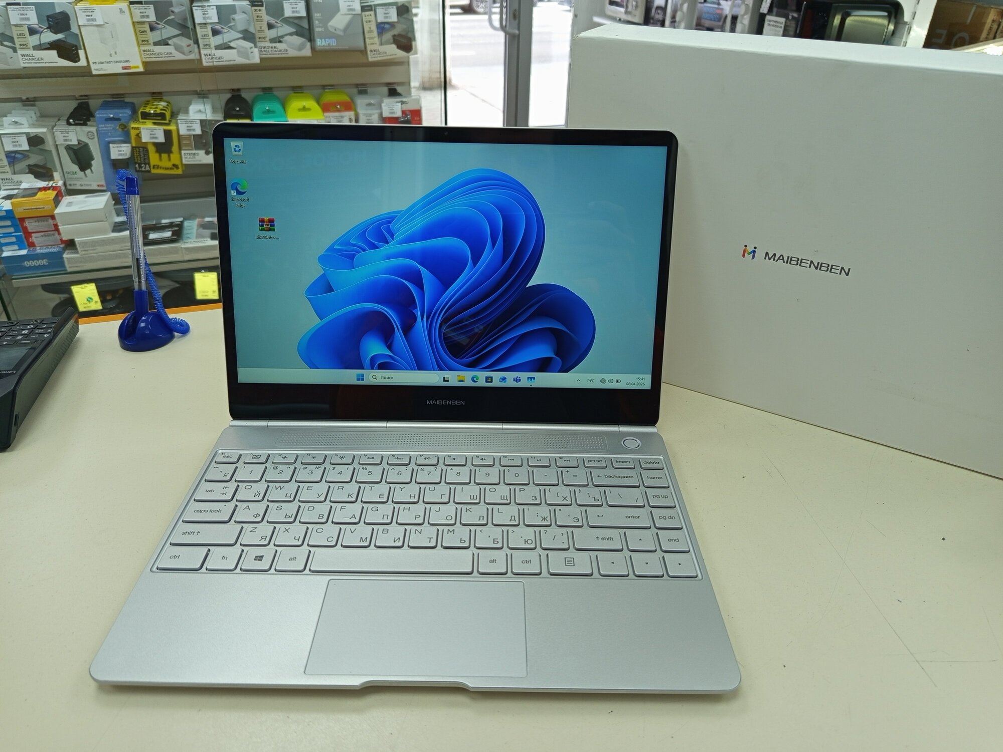 13.3" Ноутбук Maibenben JinMai 6 (1920x1080, Intel Celeron N4000, RAM 8ГБ, SSD 256ГБ, UHD G 600, Win 11) б/у, уценка