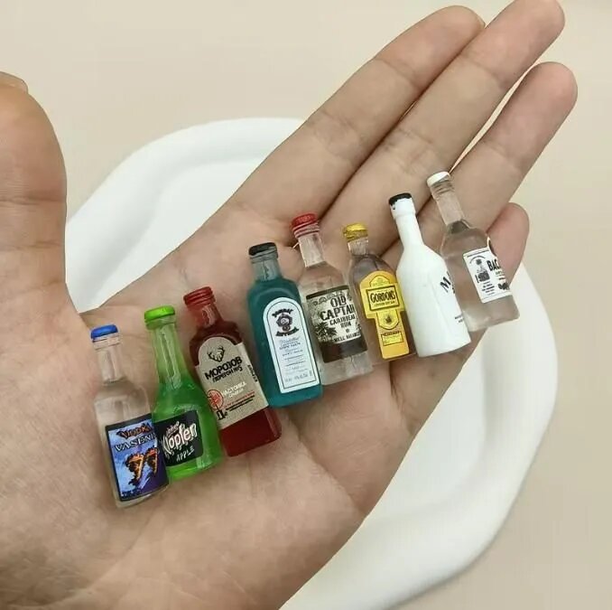 Набор миниатюр: 10 шт. микро бутылочек напитков из смолы, DIY еда-игрушка, коллекционные мини модели, декор