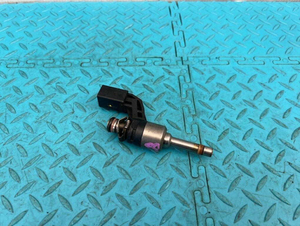Форсунка топливная Audi Q7 2007 4LB BHK 3.6 OEM 03H906036