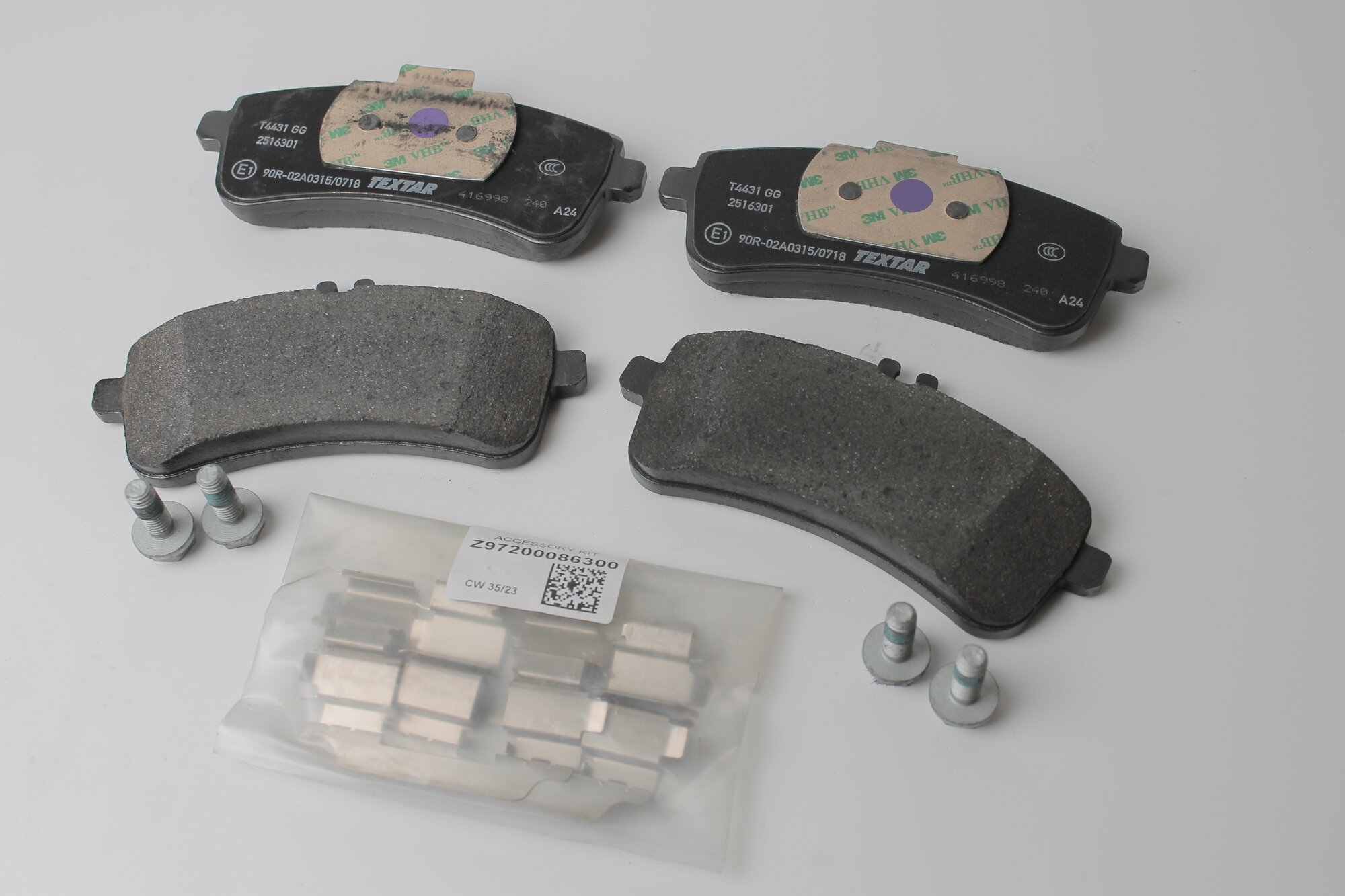 Тормозные колодки задние дисковые TOYOTA Land Cruiser 200, Sequoia 1/2, Tundra 1/2 LEXUS LX 3