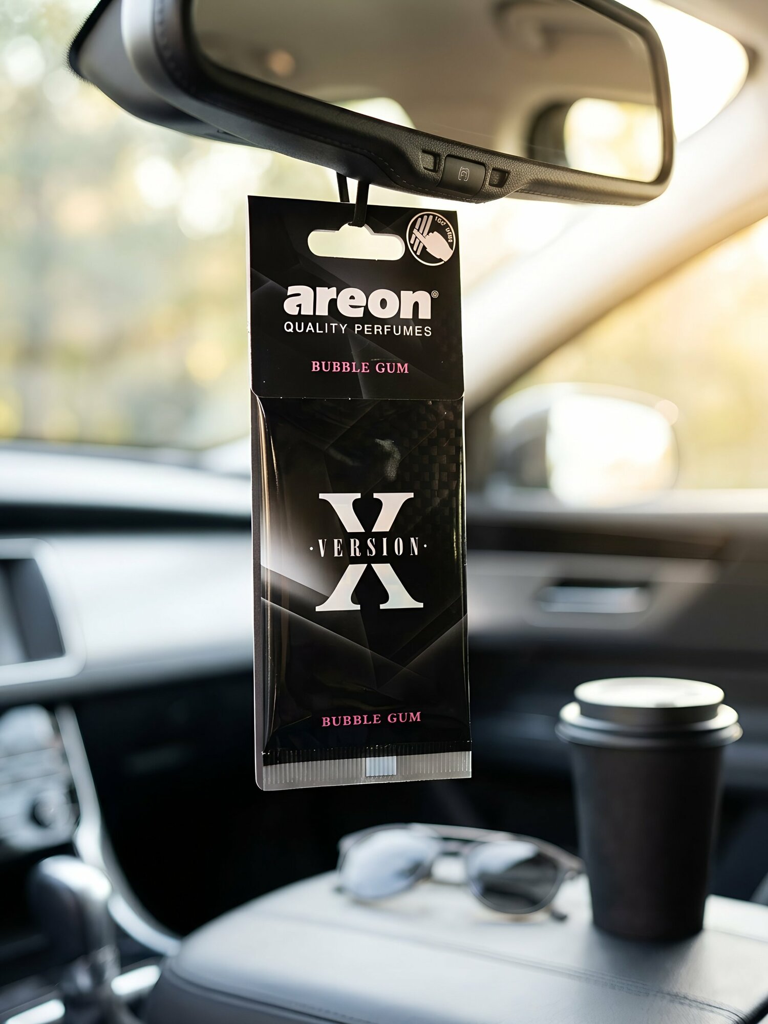Ароматизатор в машину Areon X-Version Бабл Гам, подвесной сухой освежитель воздуха для автомобиля, 704-AXV-014
