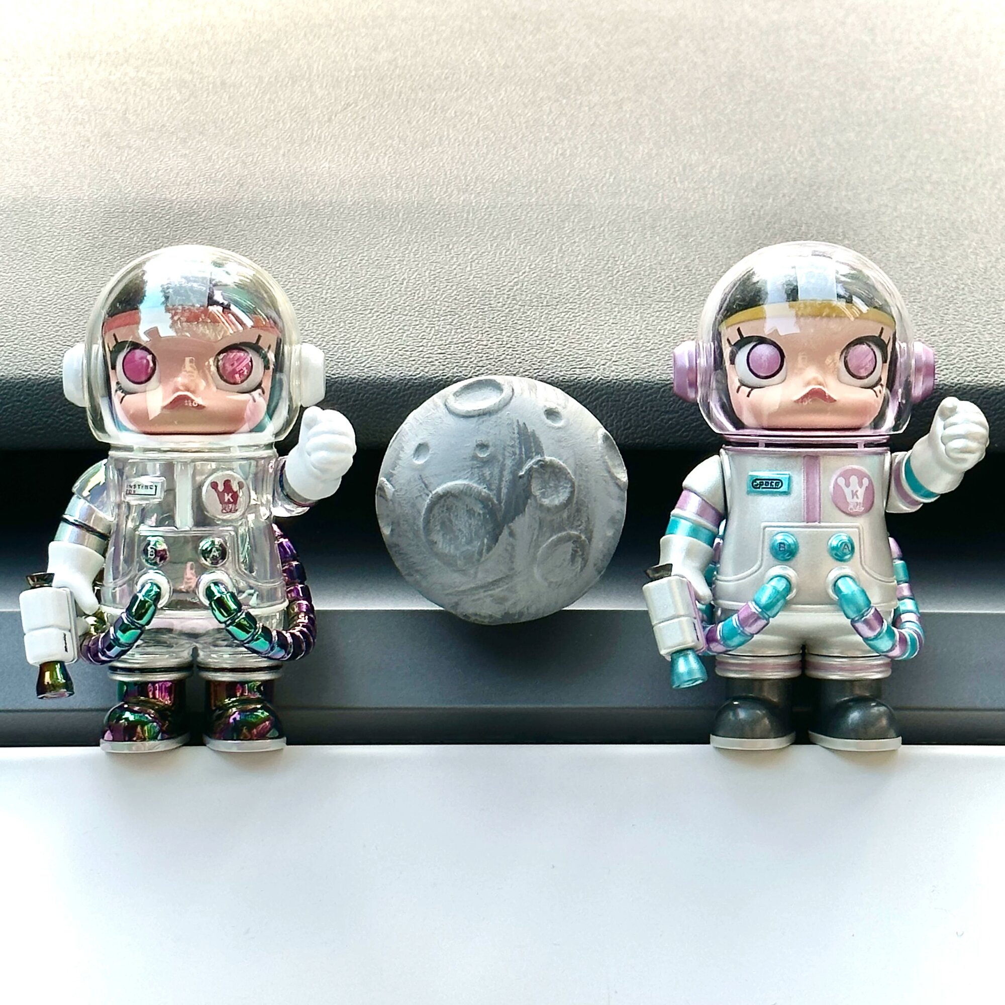 Molly Pop Mart Луна КП Автомобильный Диффузор для Вентилятора Tesla - Лунная Тематика Подарок