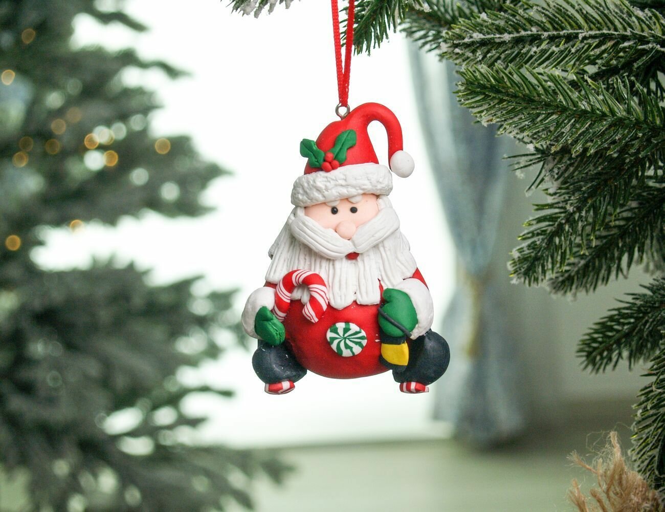 Фигурка-подвеска санта, полистоун, 7х9 см, Форест Маркет (Forest Market) MA6798B