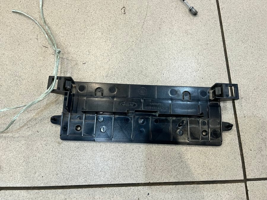 Кронштейн от Ford Focus 2 2008-2011