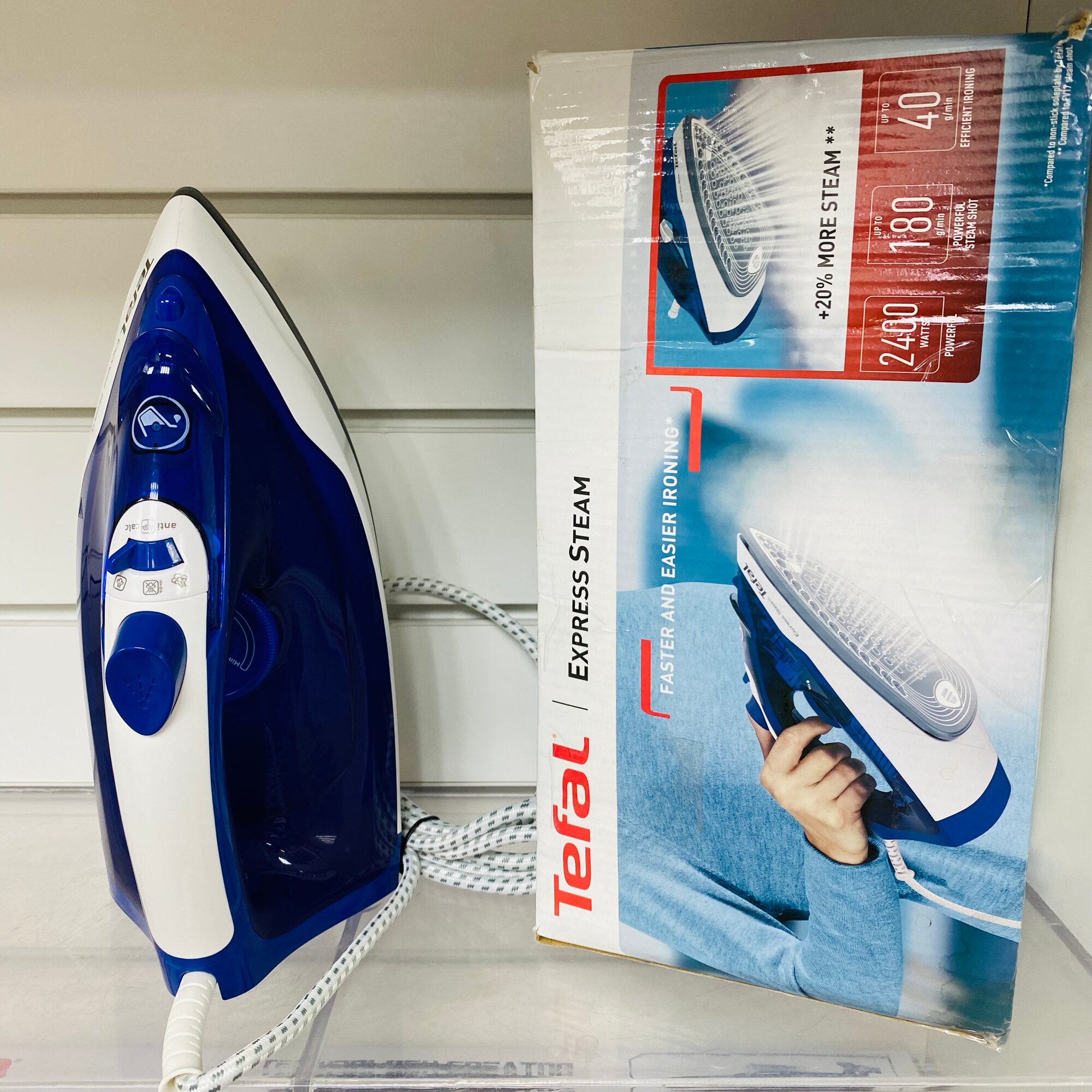 Утюг Tefal FV2838 EO/AMO-2123 2400 Вт синий бывший в употреблении