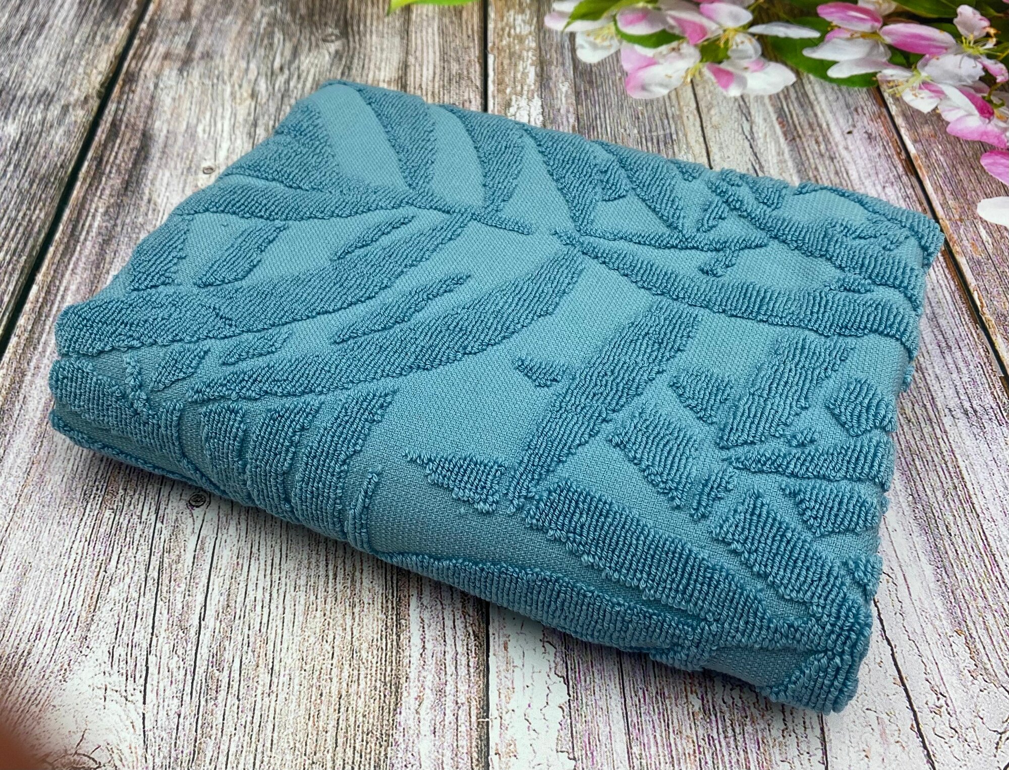 Полотенце Махровое в подарок женщине, маме, бабушке, сестре на 8 марта, на День рождения "Пальмовая ветвь" Голубое 45х90 см