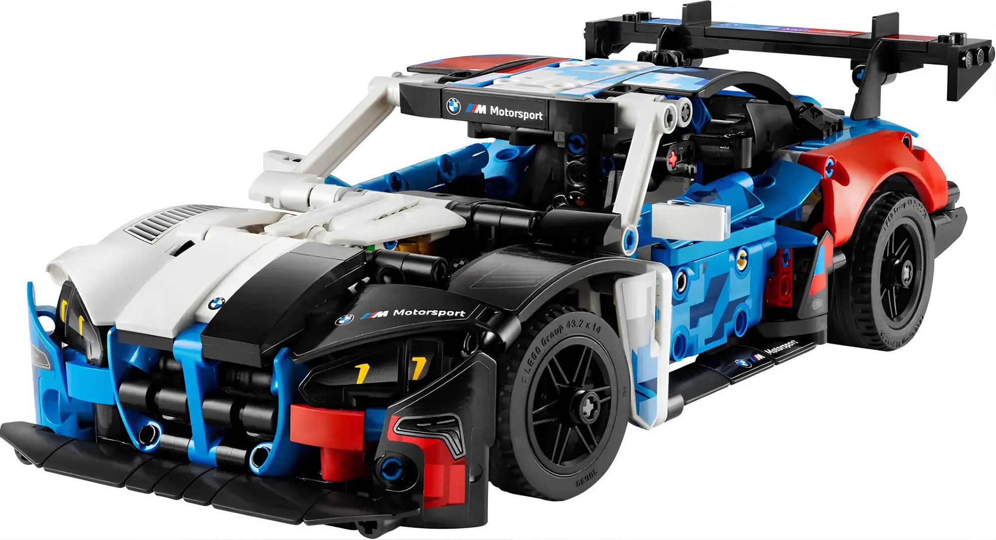 Конструктор LEGO Technic 42226 Гоночный автомобиль BMW M4 GT3 EVO, 747 дет. — фото 1