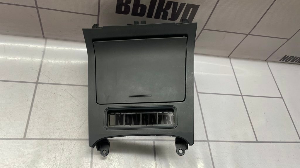 Ящик передней консоли VW Golf 5 03-09