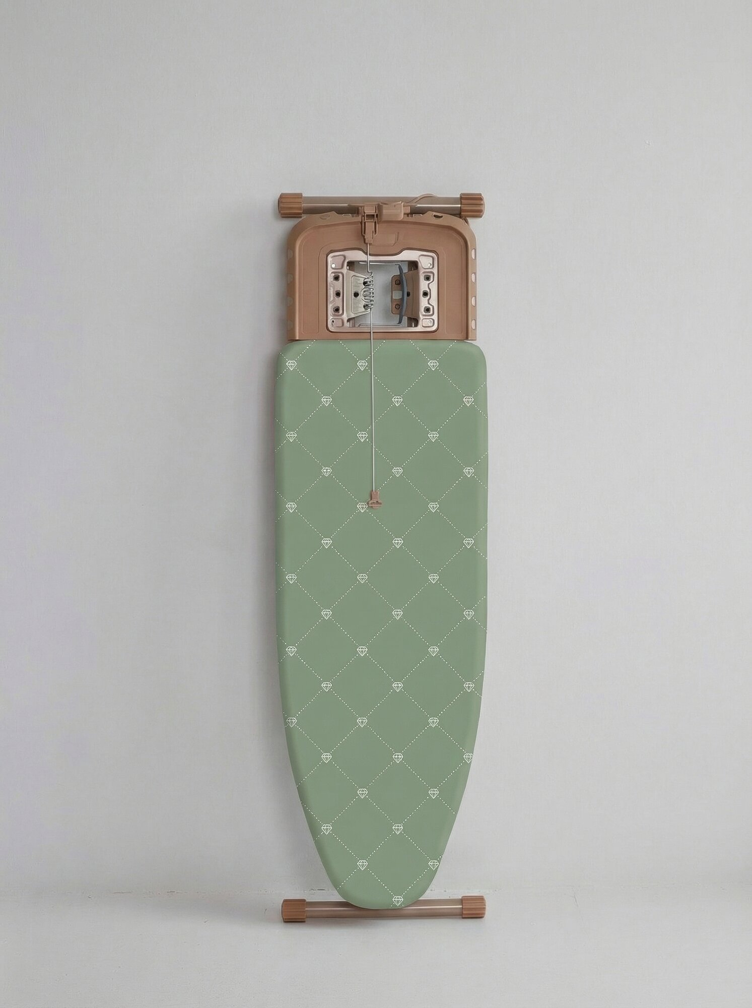 Гладильная доска Haushalt Sophy (1235х460 мм) с полкой для белья, подрукавником и электроудлинителем