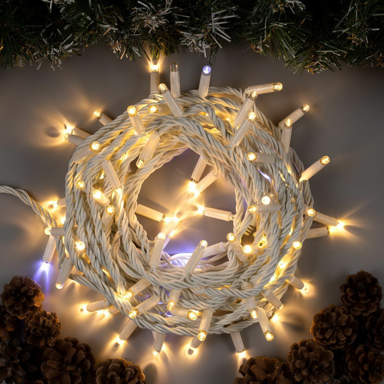 Гирлянда "Нить" 10 м, IP65, УМС, белая нить, 100 LED, свечение тёплое белое, мерцание белым, 220 В