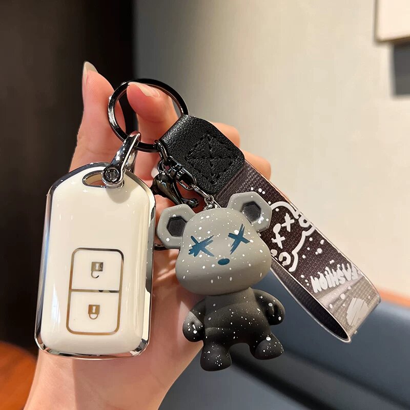 Кейс для ключей Toyota Vios умный 2-кнопочный одиночный корпус белый с серым пендантами в виде бешеного медведя