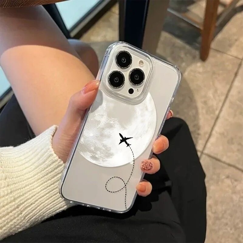 Чехол для iPhone 14 Pro Moon Plane