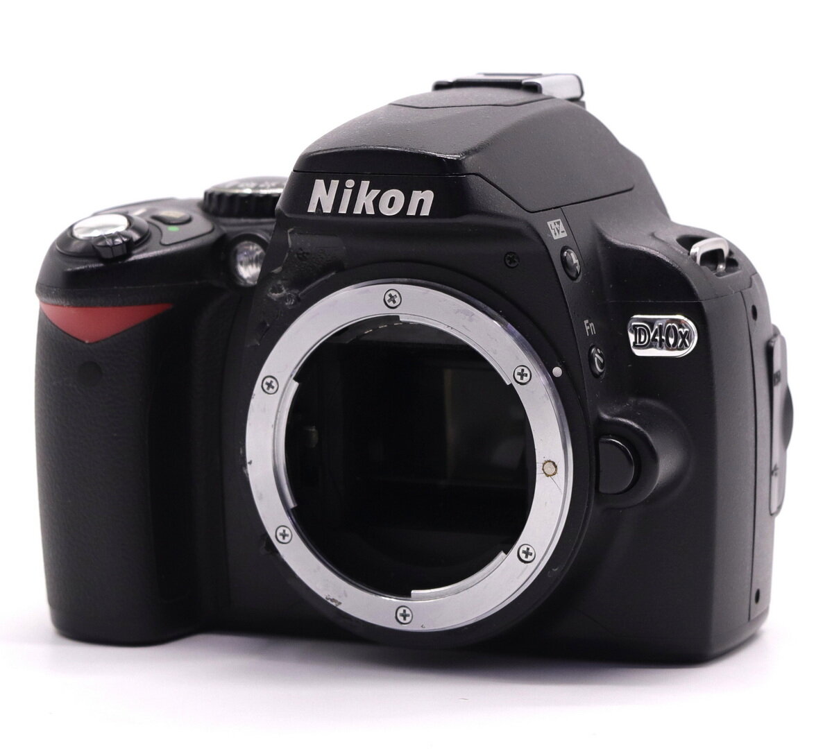 Зеркальный цифровой фотоаппарат Nikon D40x body