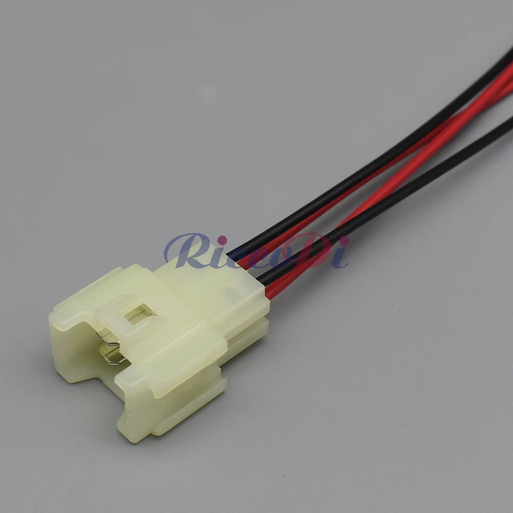 Автомобильный разъем 4-контактный Iveco, штекер DJ7042D-6.3-11/21, 15cm wire