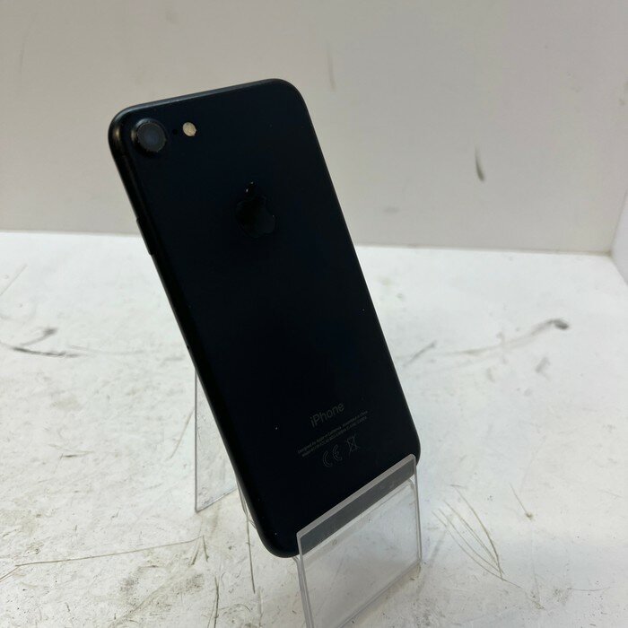 Смартфон Apple iPhone 7 2/32 Черный — фото 1