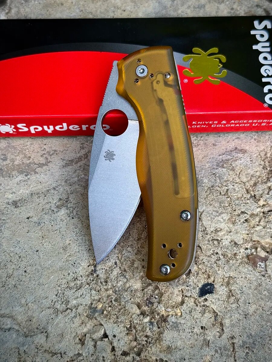 EDC Нож складной Spyderco Shaman Ultem