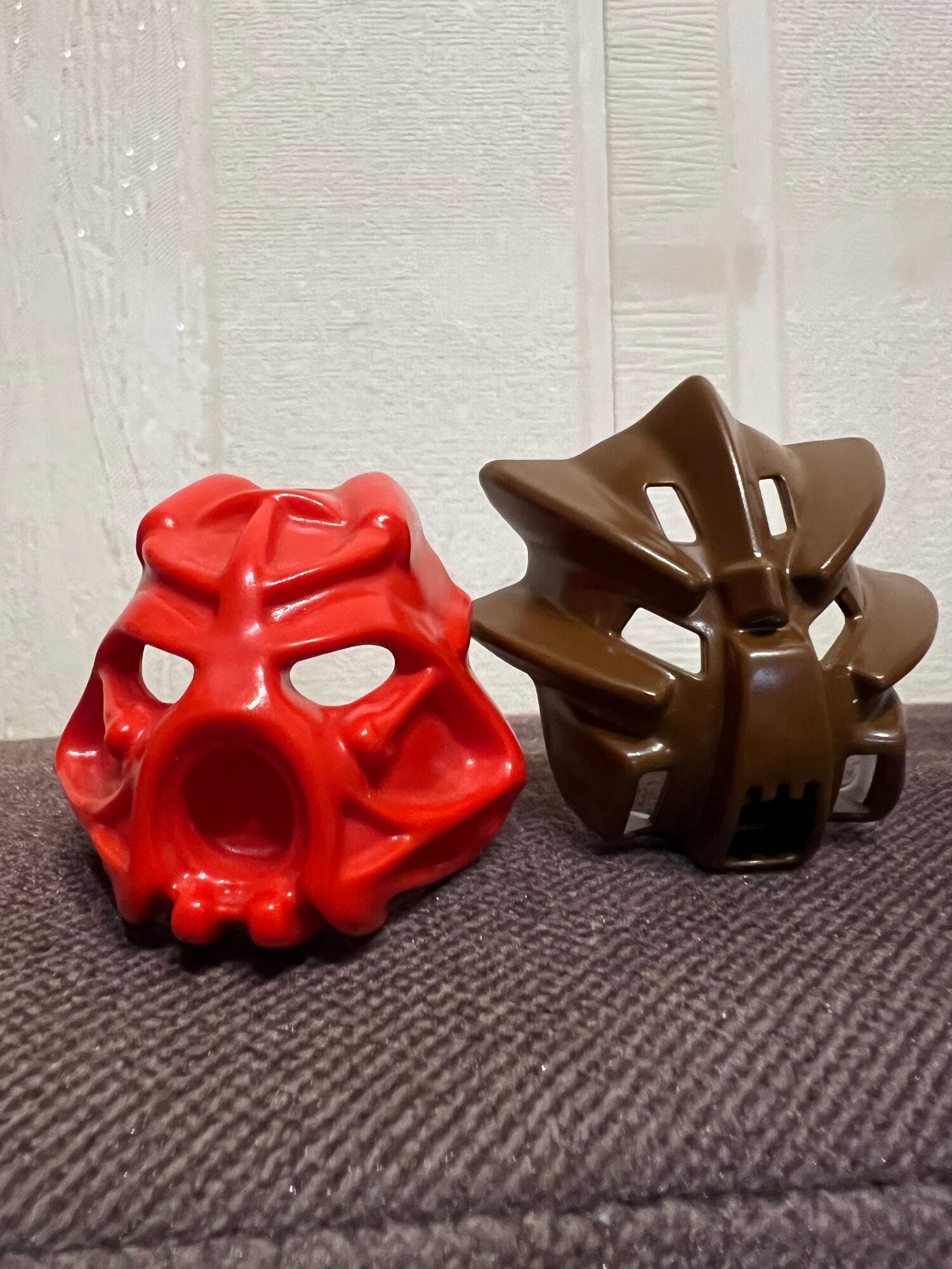 2 Оригинальные маски , Lego Bionicle, Toa Nuva, в идеальном состоянии