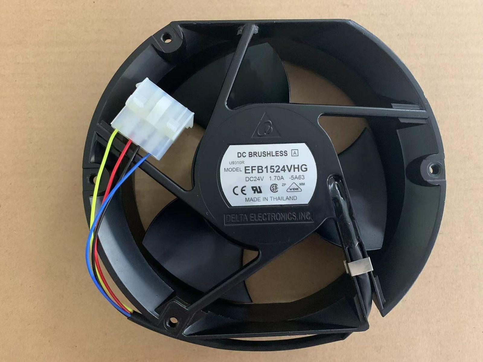 Для DELTA EFB1524VHG 24V 1.70A 4wire 15 * 17 * 5 см вентиляторы -