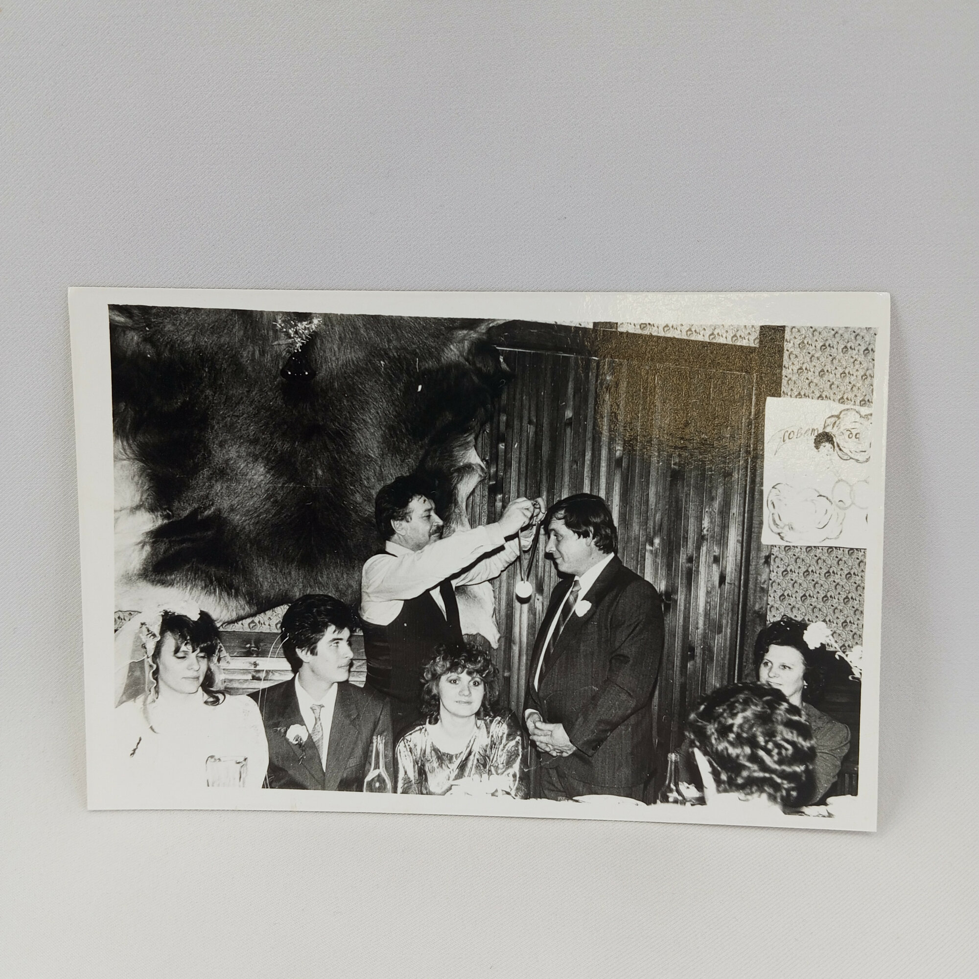Фотография винтажная, СССР. Черно белый снимок с семейного торжества, бумага, 1 шт.