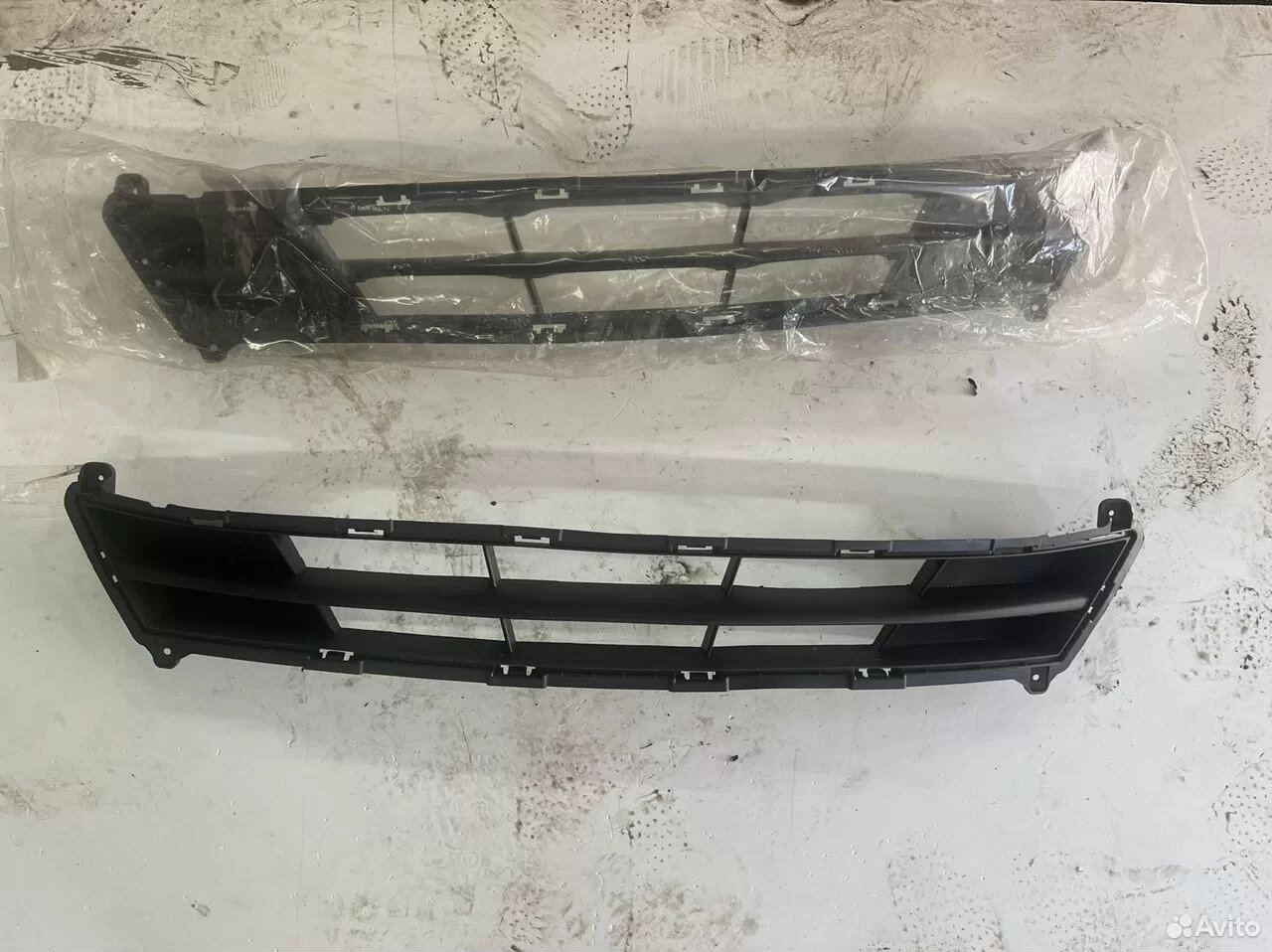 Решетка бампера Hyundai Solaris 1, 86561-4L500