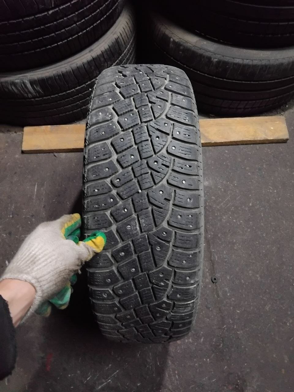 Зимние шины Continental IceContact 2 185/65 R15 без пробега OAJ603703
