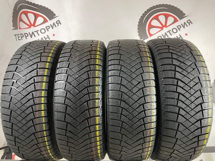 Комплект (4 шт) зимних БУ шин шипованные Pirelli Ice Zero FR 235/60 R18 20% износ