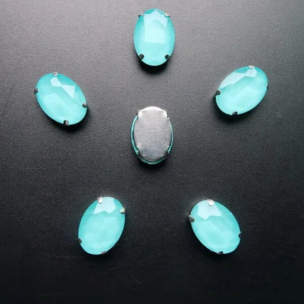 Стразы овальные A4 Blue zircon, 20 шт.