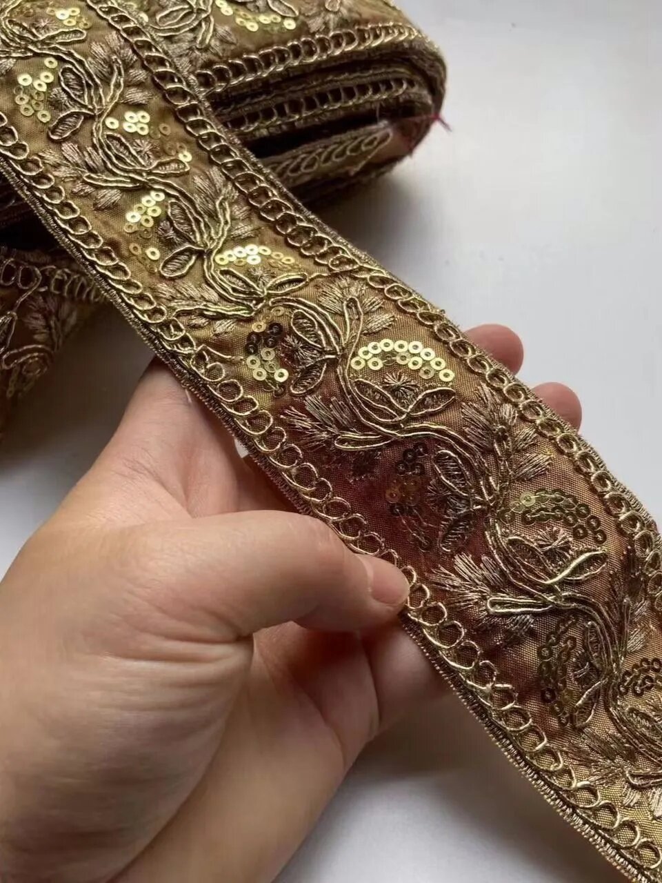 Пайетки этнос ракушка Тесьма, 5 см, 2 метра , с народным узором, для декора, рукоделия и творчества, шоколад