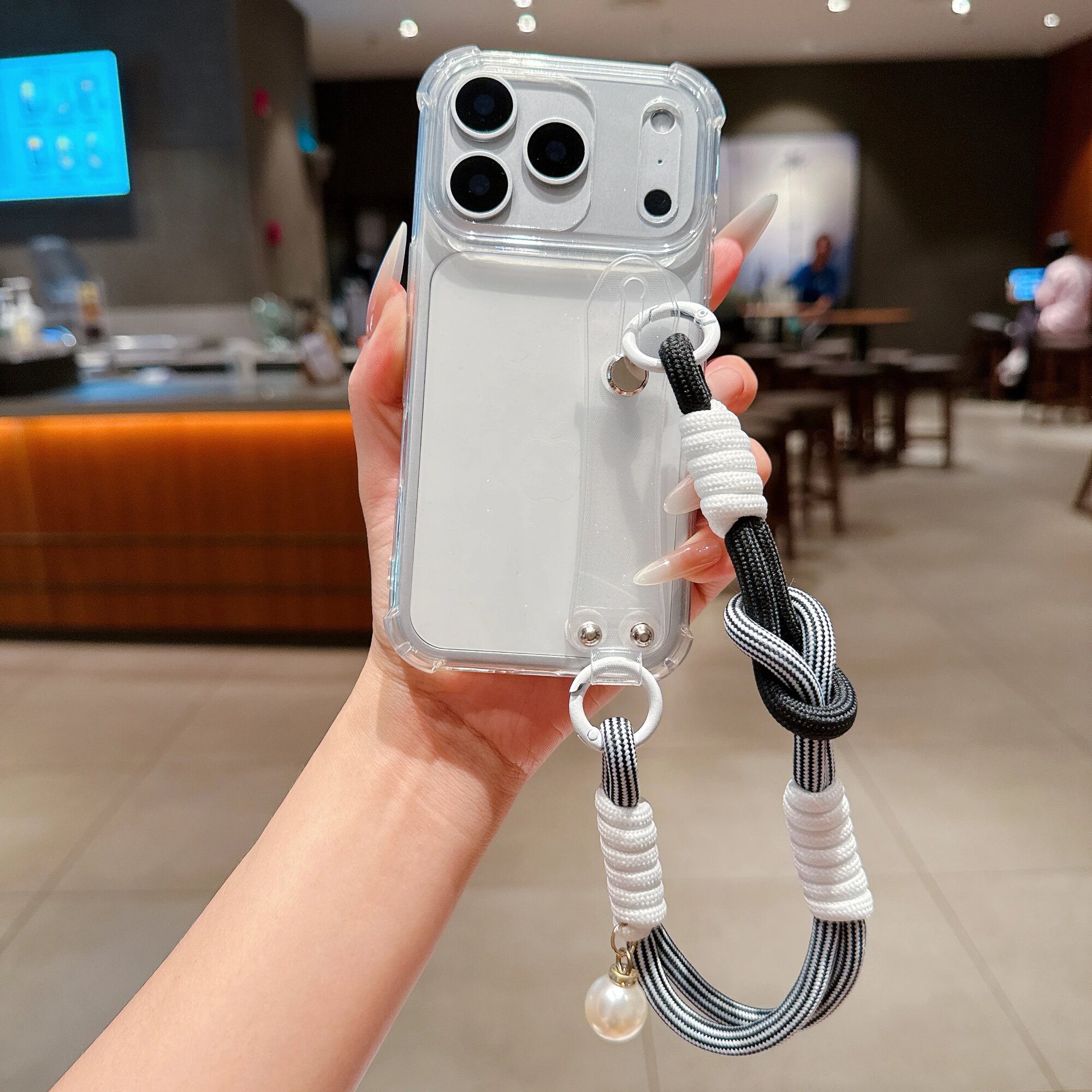 Чехол на iPhone 16 Pro Max серый с ремешком