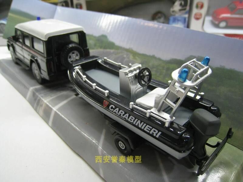 MONDO Машина в масштабе 1:43 Vico Off-Road Vehicle с прицепом и скоростным катером, литая модель автомобиля