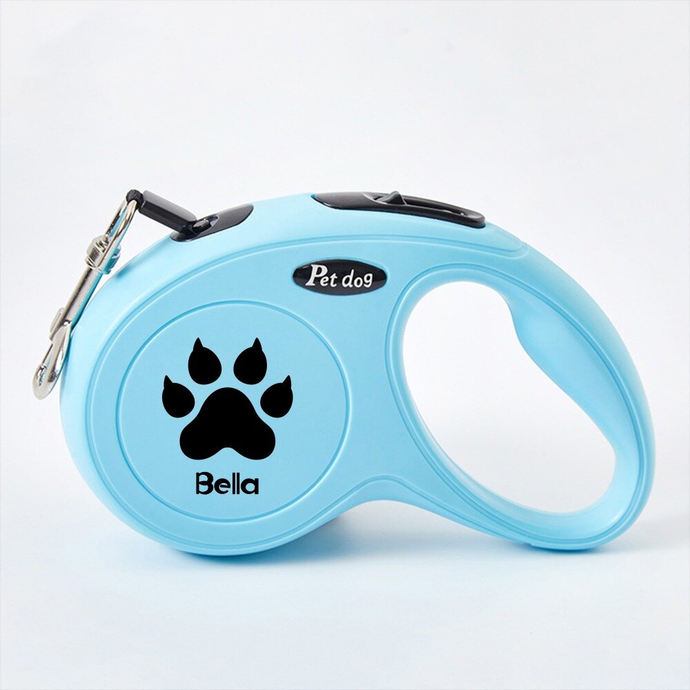 Выдвижной поводок для собак синий, регулируемая длина 196,85 дюйма, с возможностью нанесения имени, защита от запутывания 360°, управление одной кнопкой, из прочного нейлона