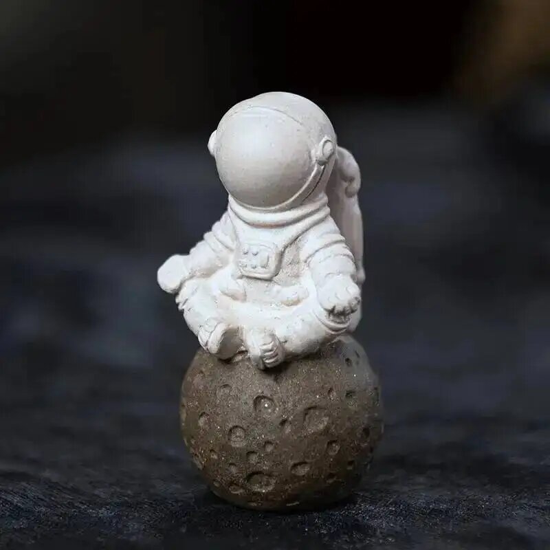 Керамическая фигурки-космонавт для чайной церемонии Белый, White