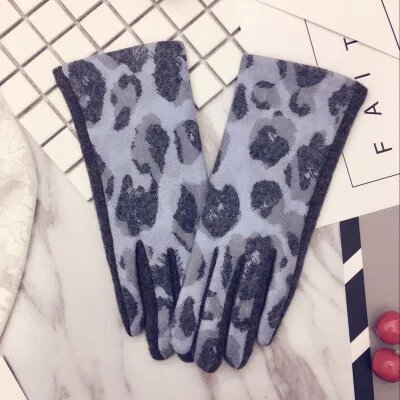 Варежки для женщин