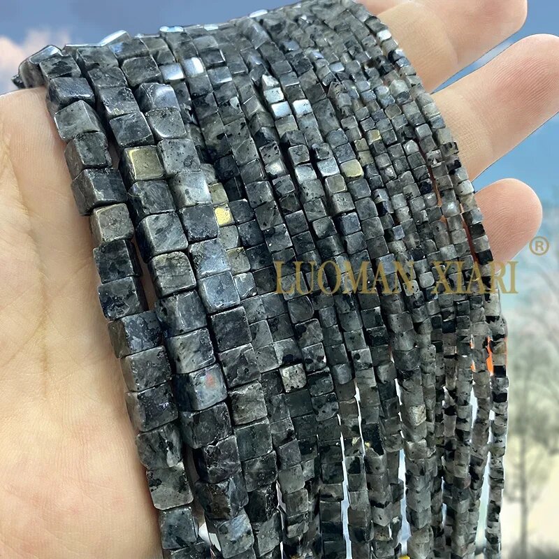 Бусины лабрадорит черные 6х6 мм, 58-60 шт