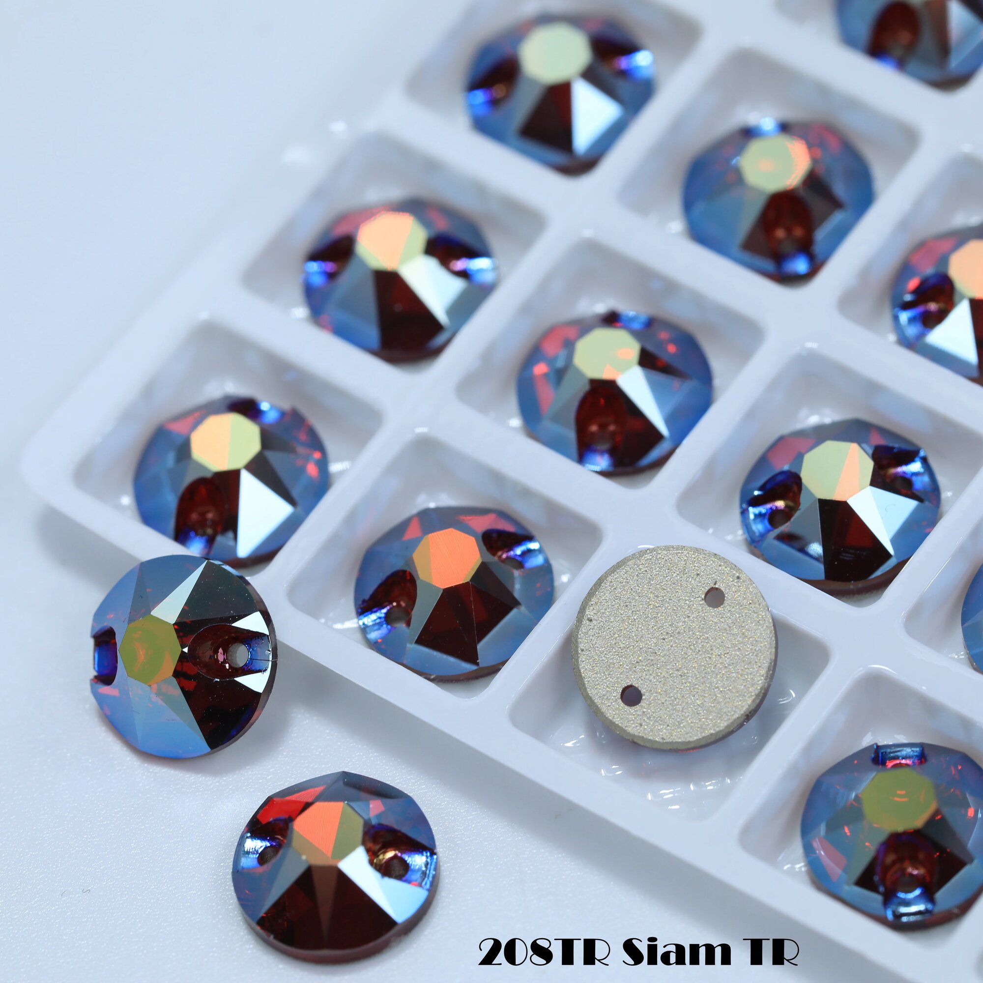 Стразы стеклянные 10 мм, 208TR Siam, 45 шт