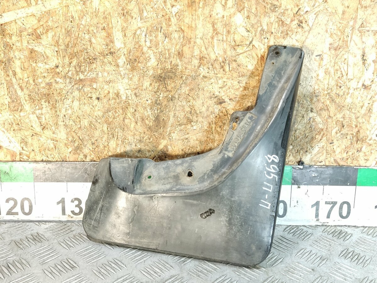 Брызговик правый передний JEEP Grand Cherokee 2010-2021 2403000102