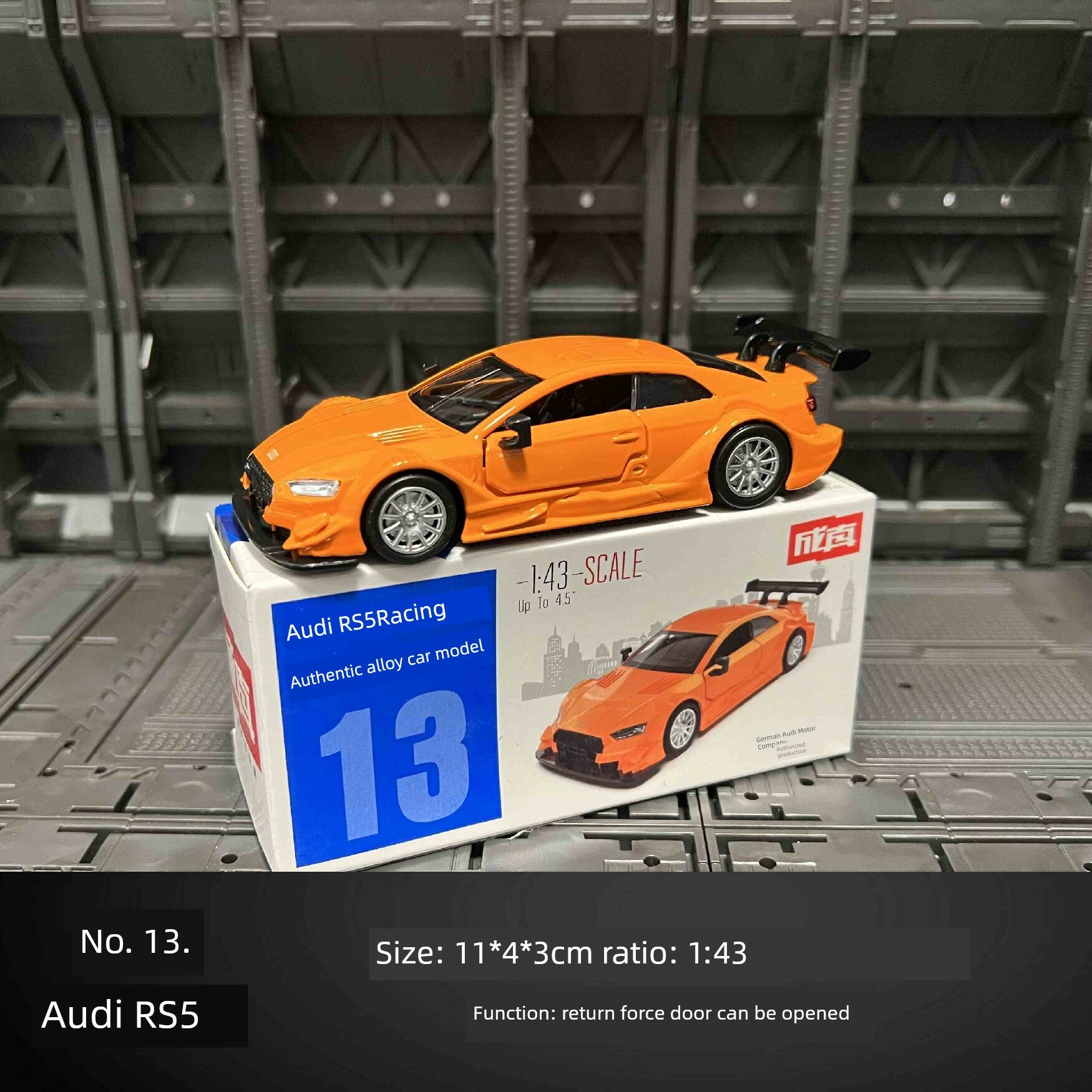 Audi RS5 Оранжевый Сплавная Модель Автомобиля Масштаб 1:64 Карманный Размер с Открывающимися Дверьми