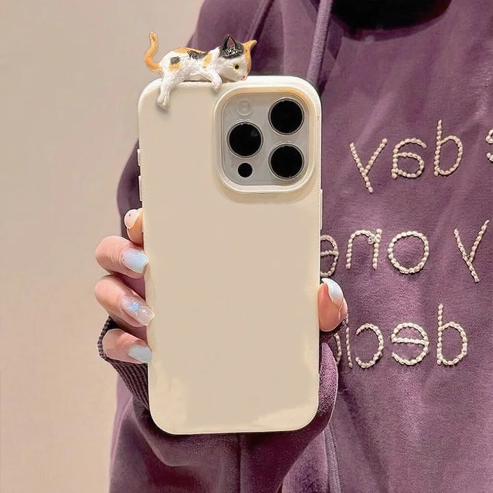 Чехол для iPhone 13 с 3D котом, белый SP63