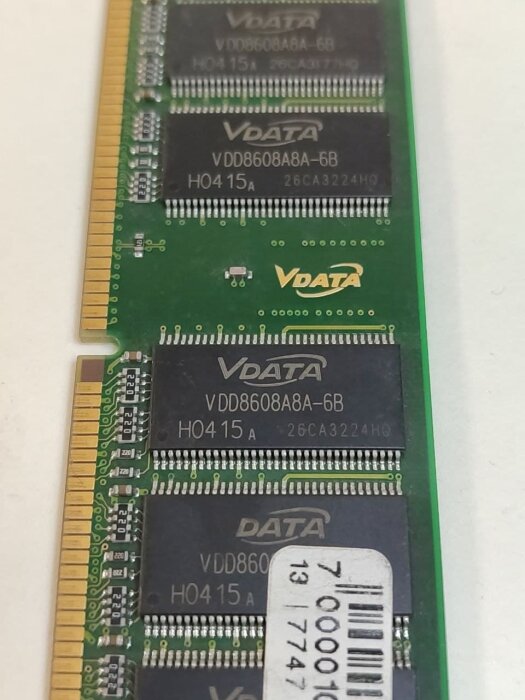 Оперативная память DDR1 256Mb PC2100 Adata VDD8608A8A 8 чипов