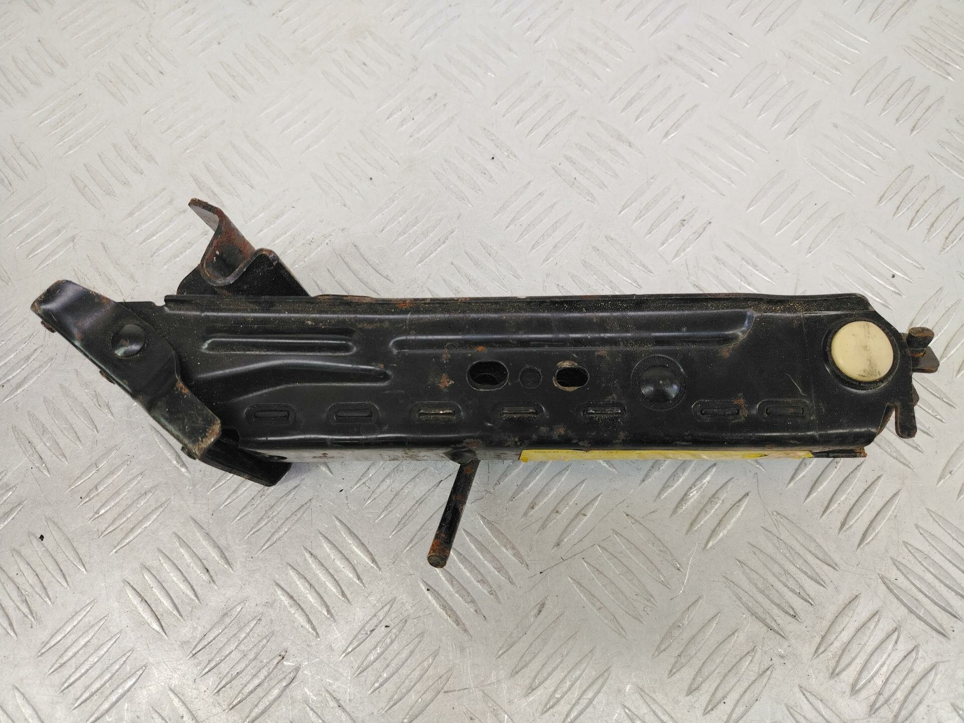Домкрат Ford Focus (1998 - 2001) 98AB17080CB