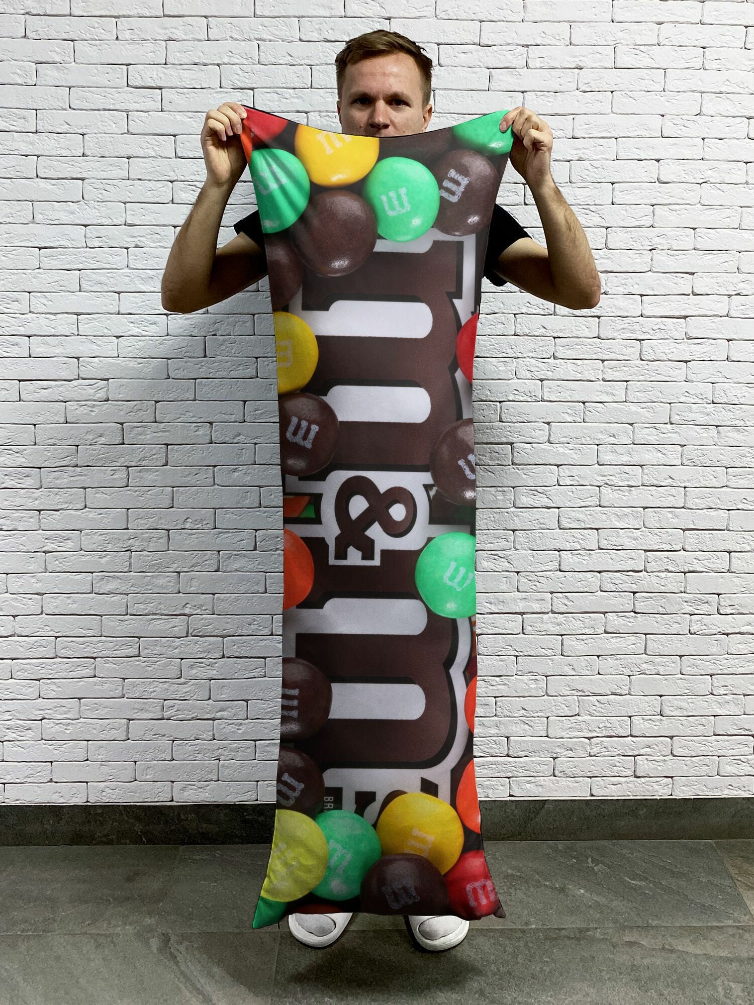 Подушка дакимакура M&M's 50x150 см