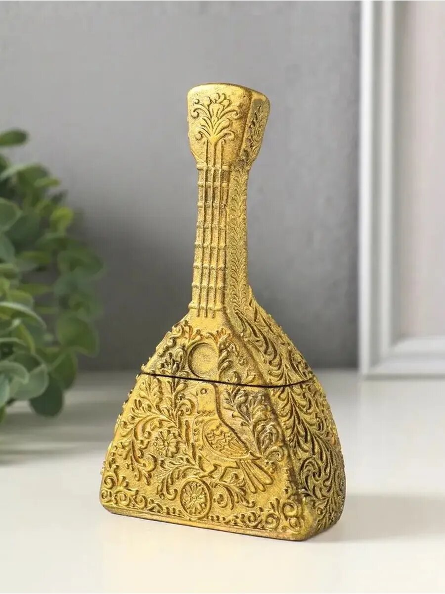 Элегантная шкатулка для украшений в форме балалайки