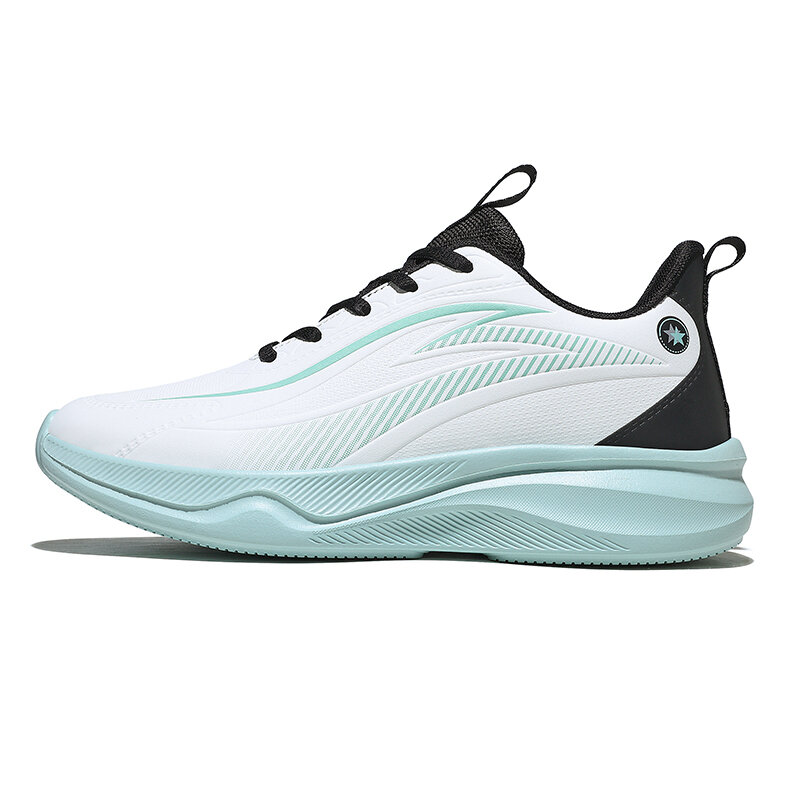 Кроссовки