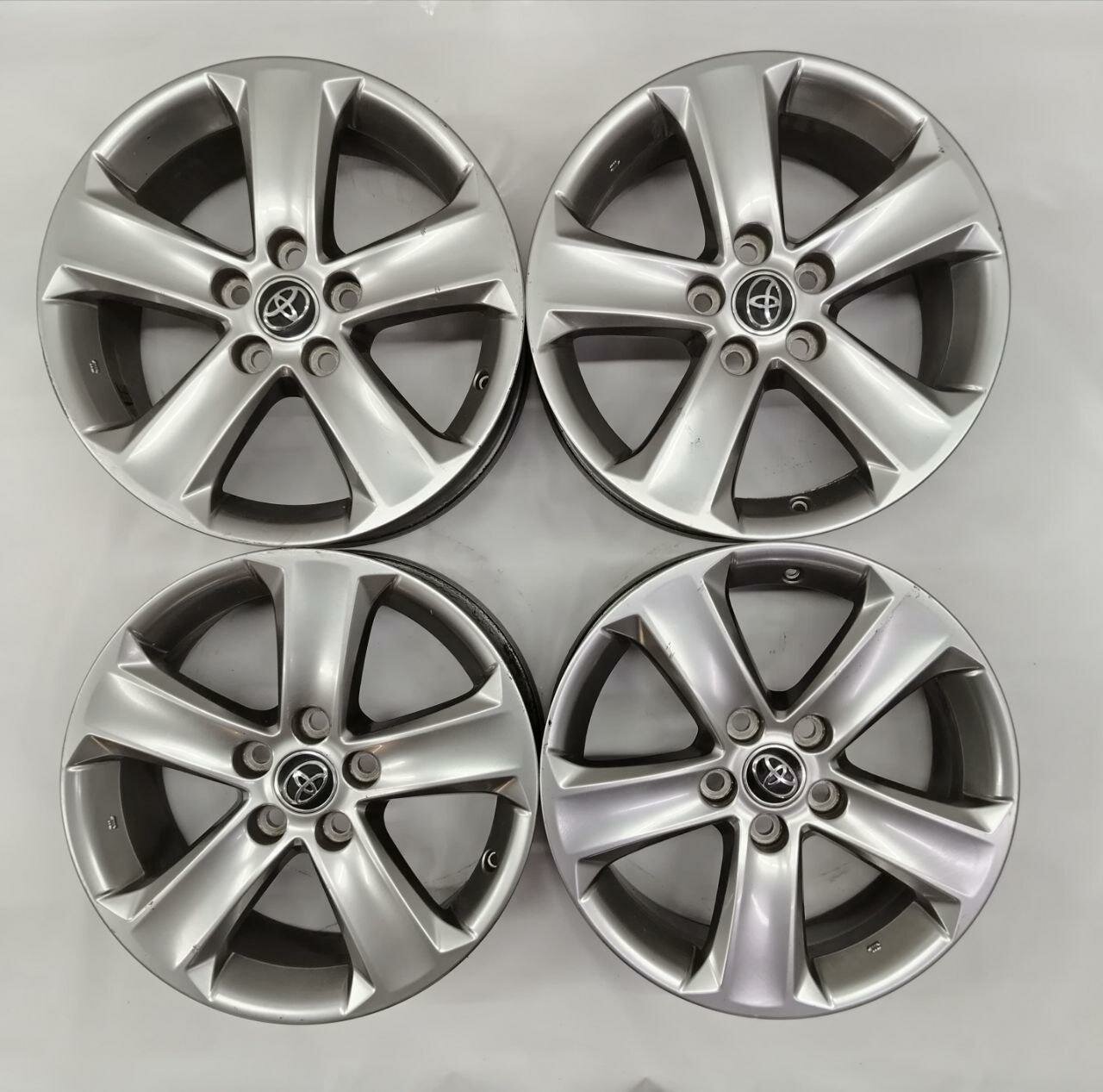 Колесные диски Toyota 17x7 PCD 5x114.3 D60.1 ET39 (оригинал)