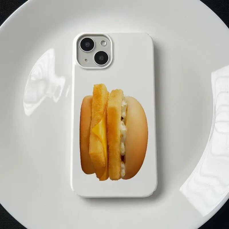 Чехол для iPhone 15 Pro с фиш-бургером