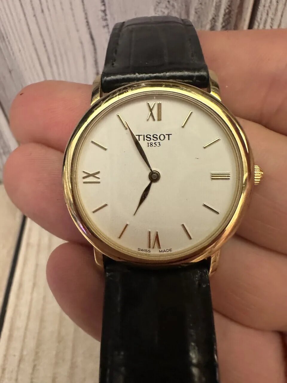 Наручные часы Tissot кварц оригинальные (швейцария) шикарные