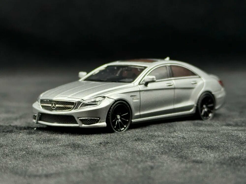 1:64 MJ Mercedes-Benz AMG CLS63 Легковая модель автомобиля