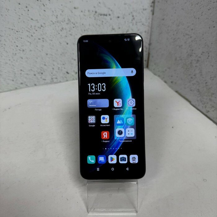 Смартфон Infinix HOT 30 Play 8/128 Черный